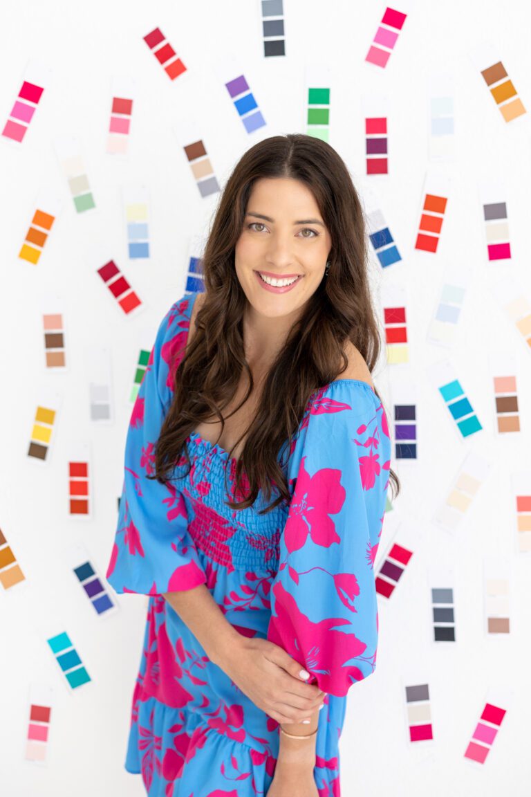 Color analysis specialist Katie of House Of Colour Brand Session