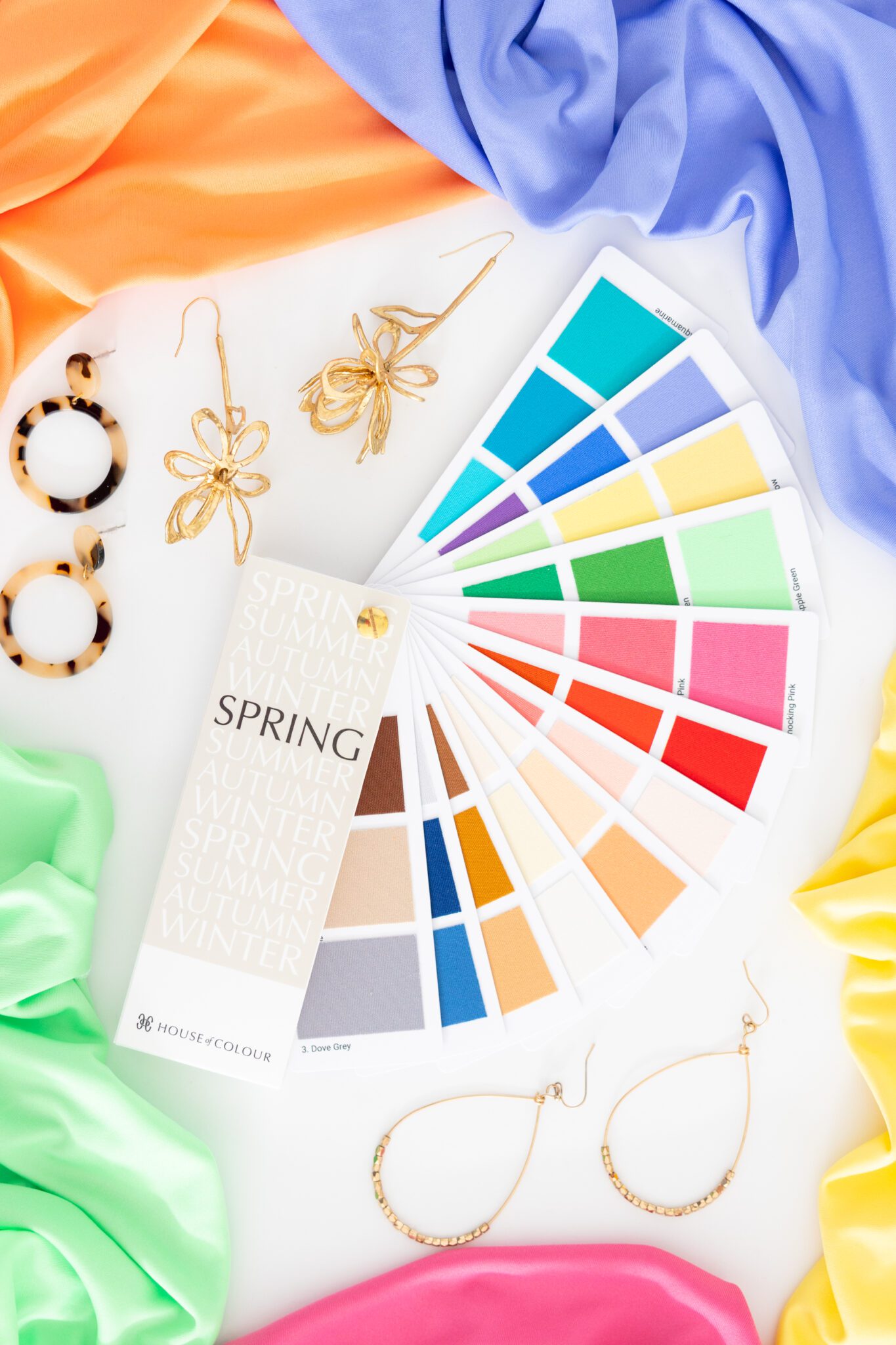 Color analysis specialist Katie of House Of Colour Brand Session