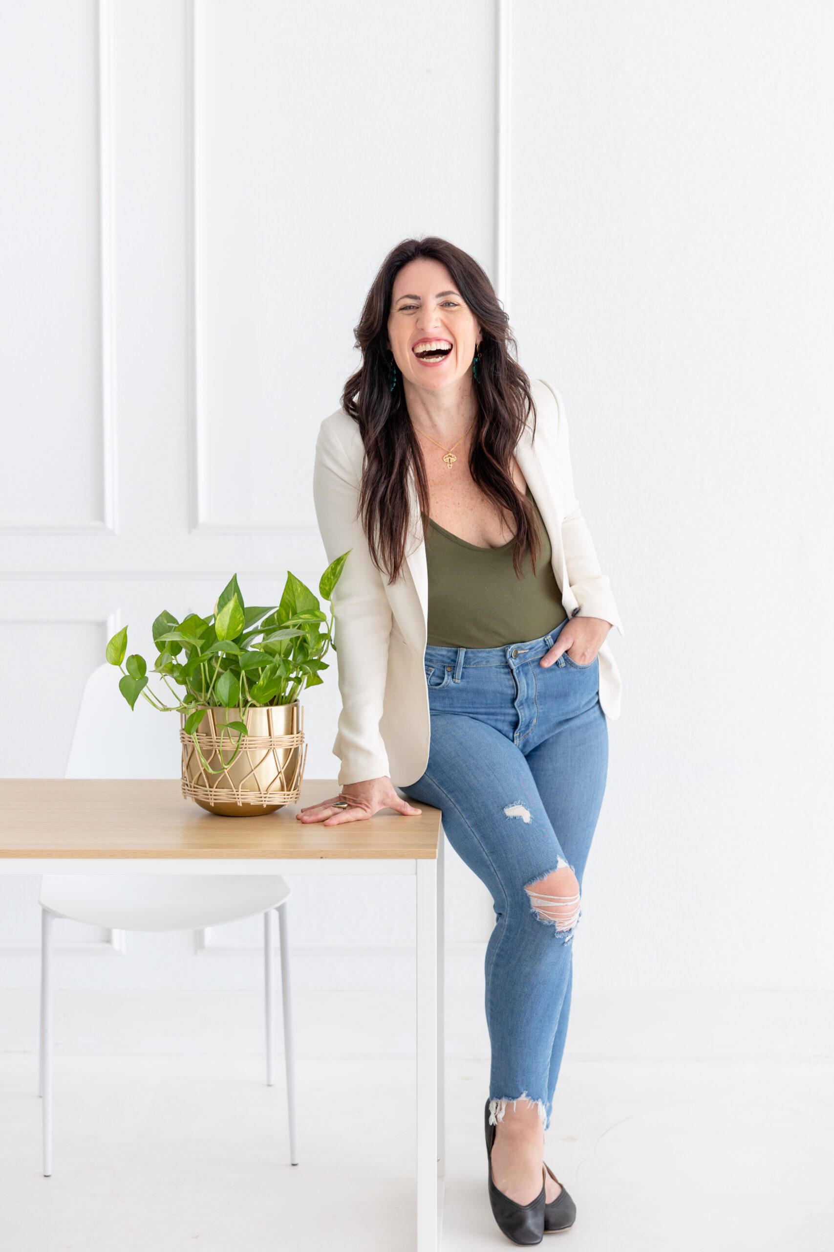 Petey and Sarah therapist brand photo session - thebrandedbosslady.com