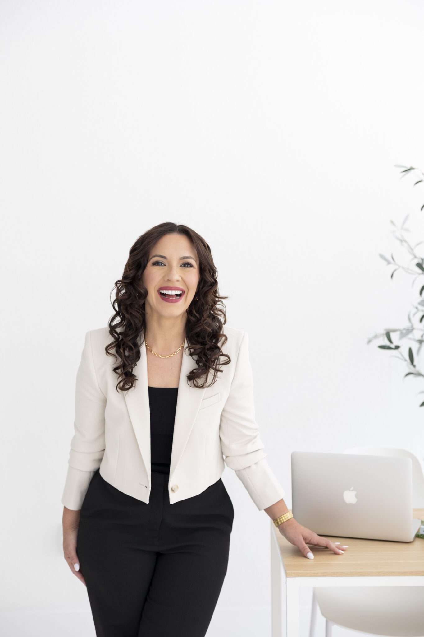 Samantha Rae Psychologist - thebrandedbosslady.com